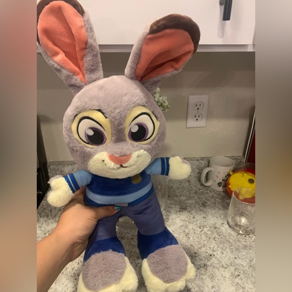 Disney | Toys | Disney Parks Zootopia Officer Hopps Big Feet Judy ...